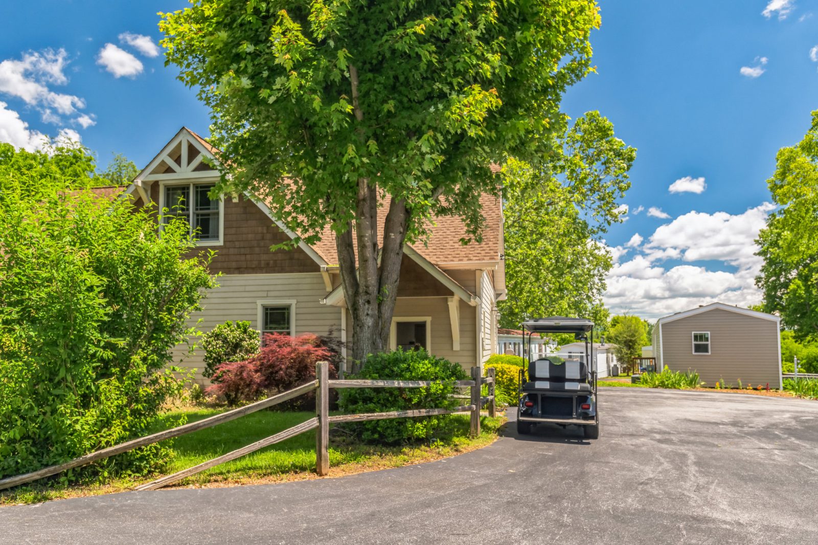 Home - Clairmont Crest